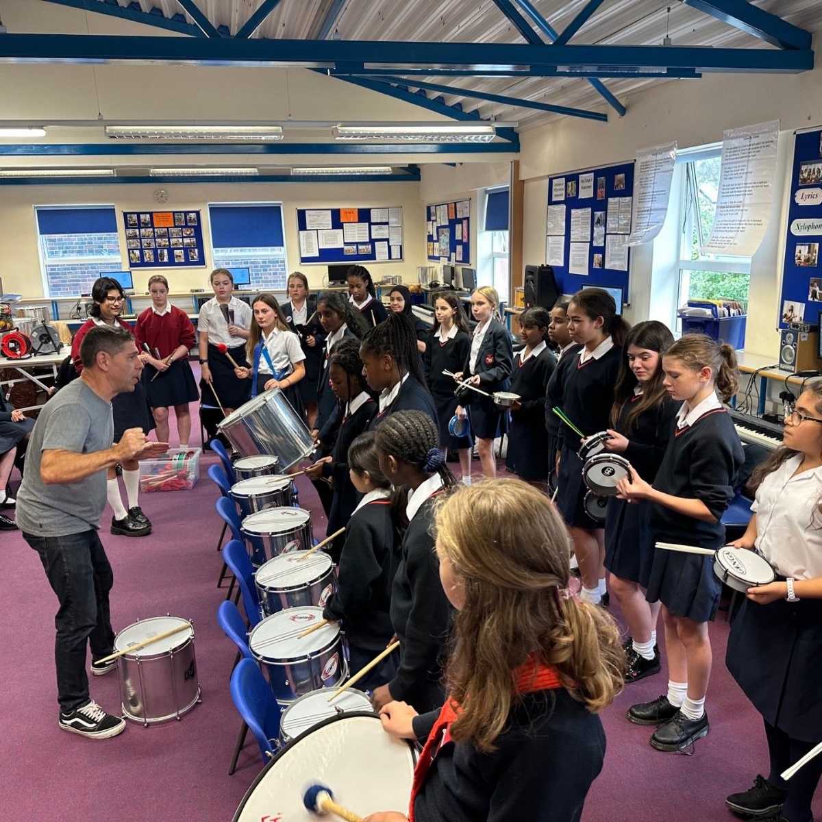 The Sacred Heart Language College - FRESHERS' WEEK 2023